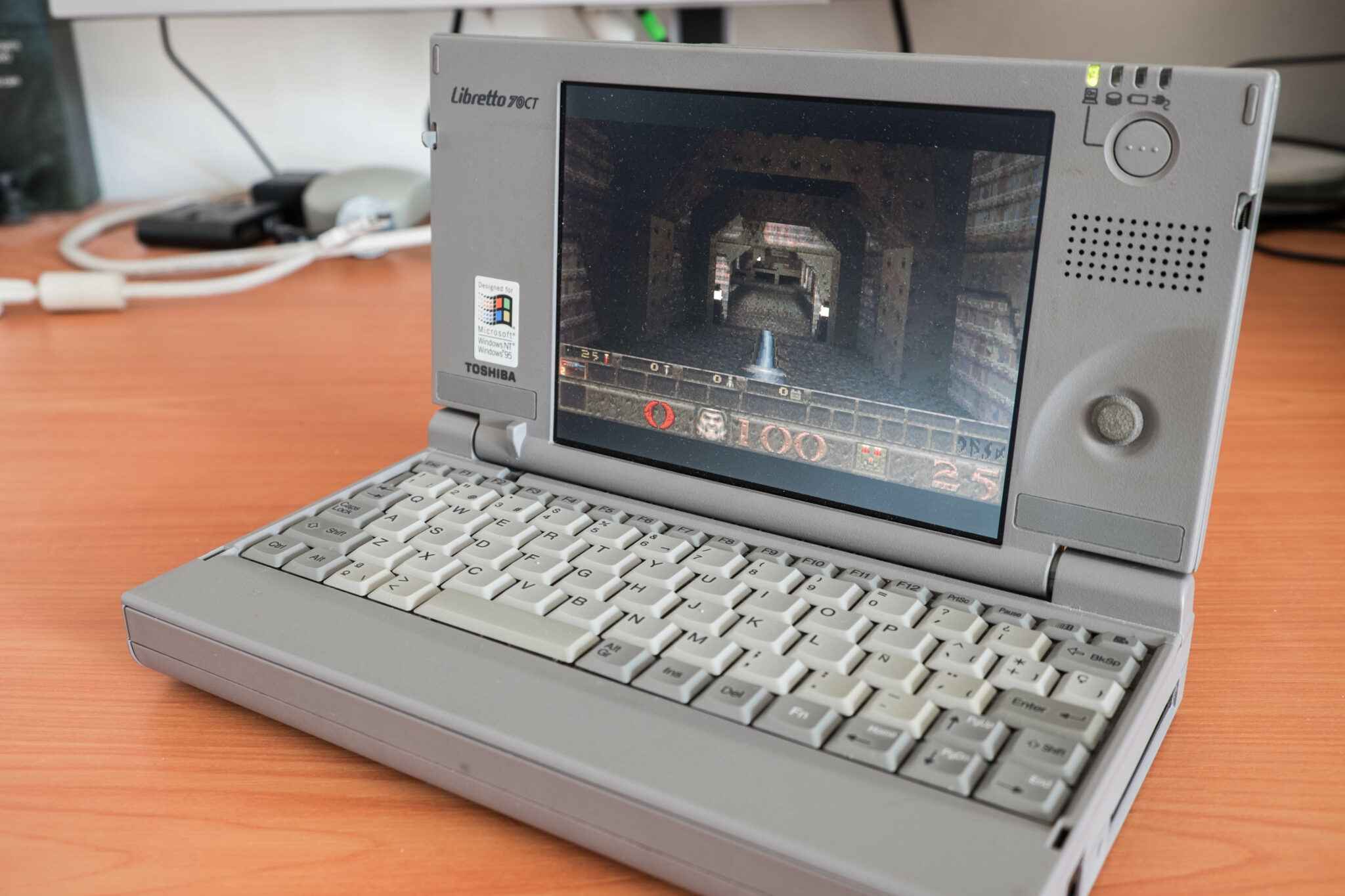 Toshiba Libretto 70CT (1997) – Vintage Computers and 3D Acceleration