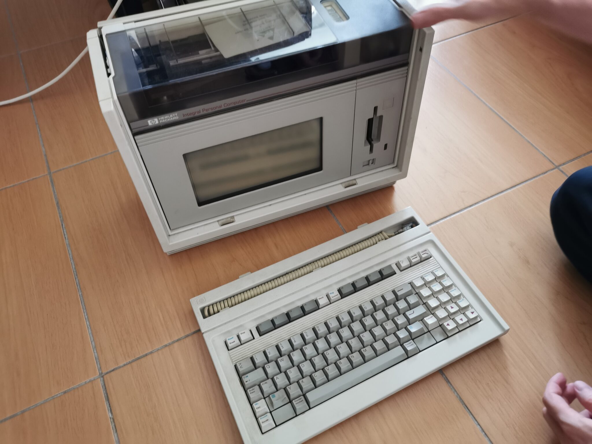 New Item: HP Integral Personal Computer – Vintage Computers and 3D ...