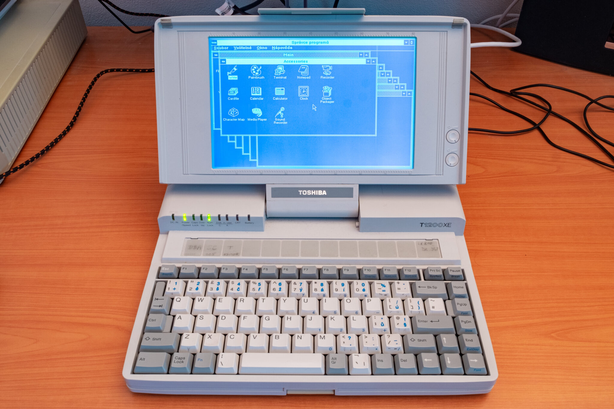 Toshiba T1200XE (1990) – Vintage Computers and 3D Acceleration